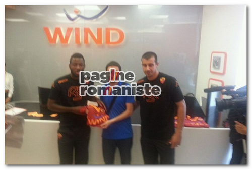 Evento Wind-As Roma a Piazza di Spagna, Curci: "Non so se resto". Tallo ...