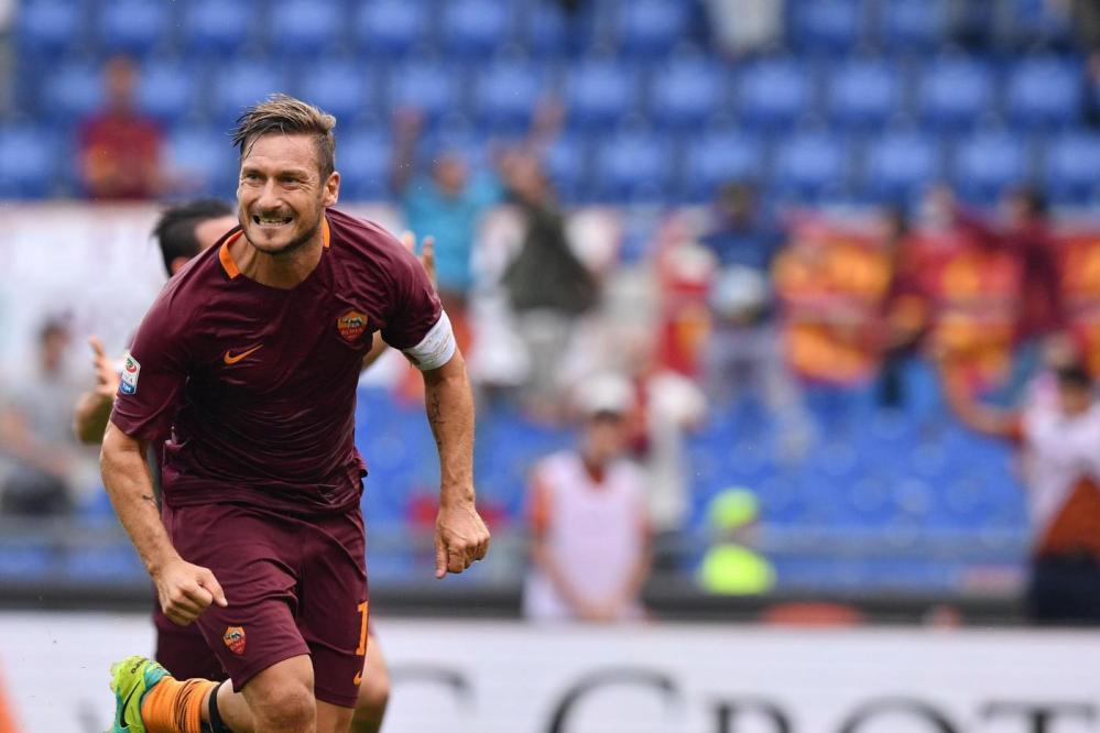 Totti cammina sulle acque | Pagine Romaniste