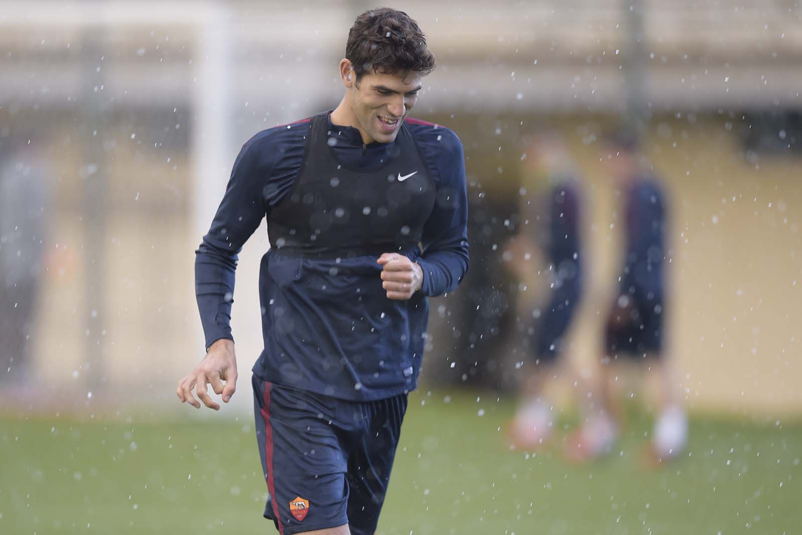 Fazio da applausi. Il finto gregario ha stregato Roma | Pagine Romaniste