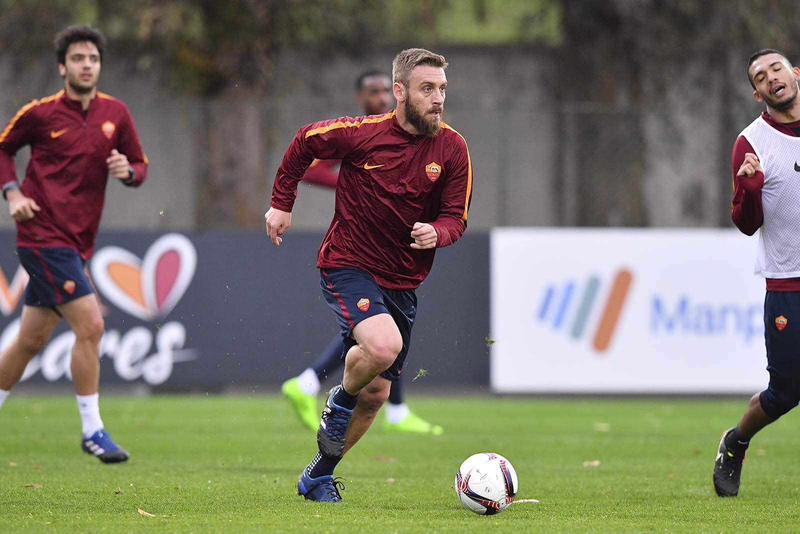 De Rossi stringe i denti, Paredes è pronto | Pagine Romaniste De Rossi stringe i denti, Paredes è pronto | Pagine Romaniste