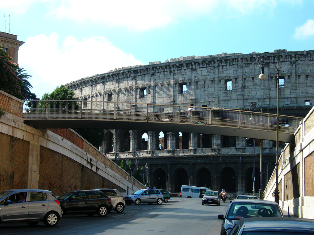Il ponte sul Colosseo e la contesa fra ultrà | Pagine Romaniste