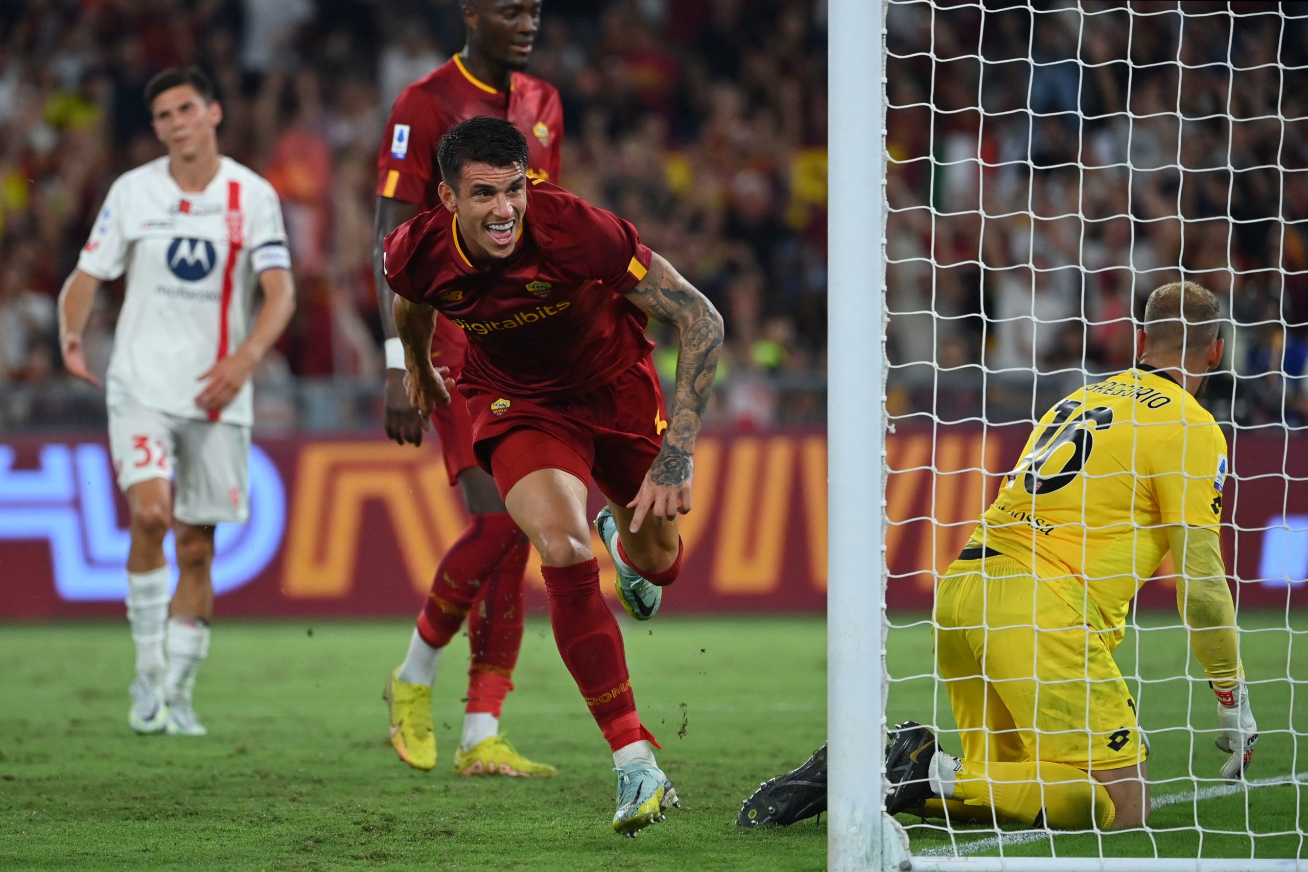 La Roma saluta Ibanez: "In bocca al lupo Roger!" - VIDEO | Pagine Romaniste