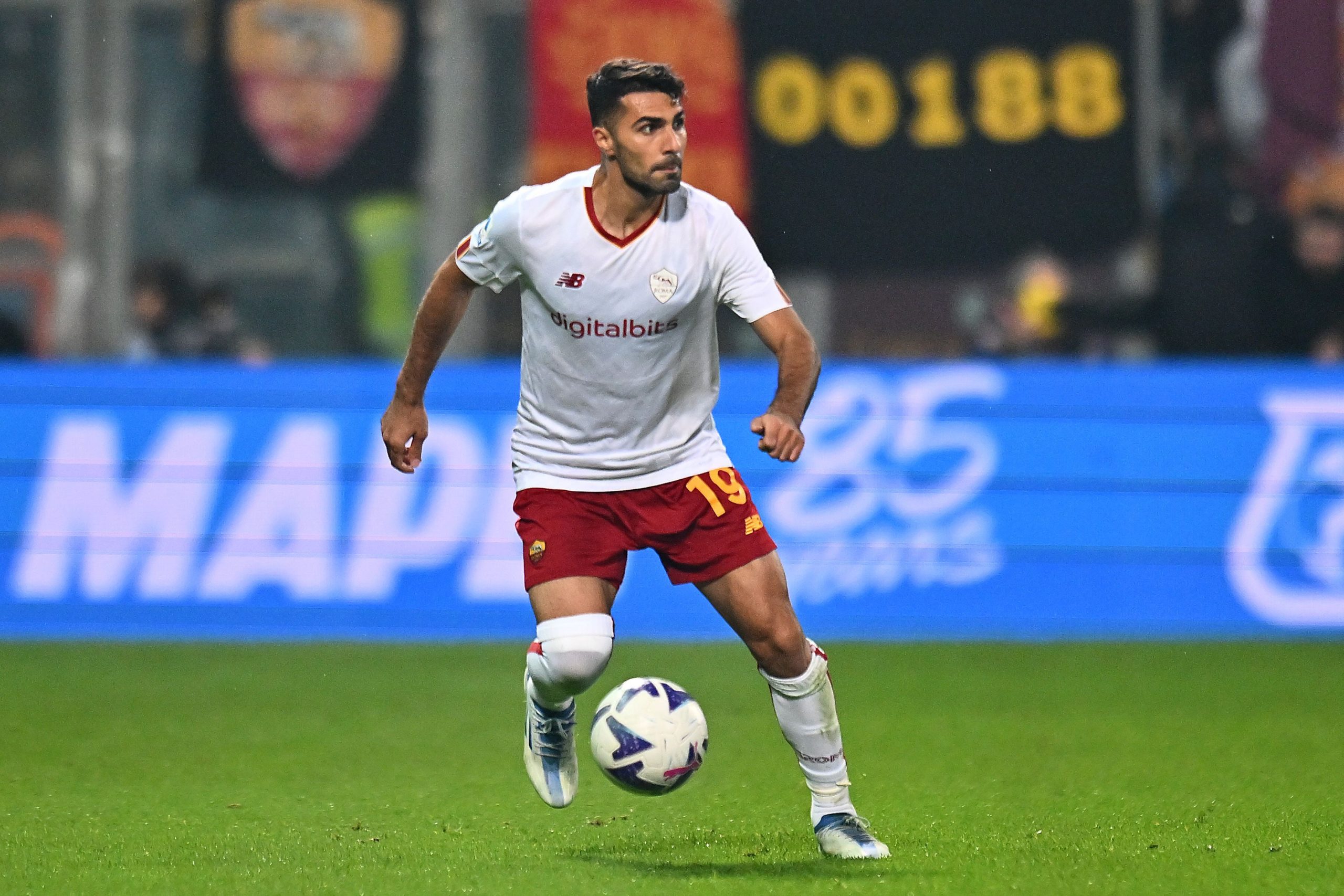 Çelik compie 26 anni: gli auguri della Roma - VIDEO | Pagine Romaniste