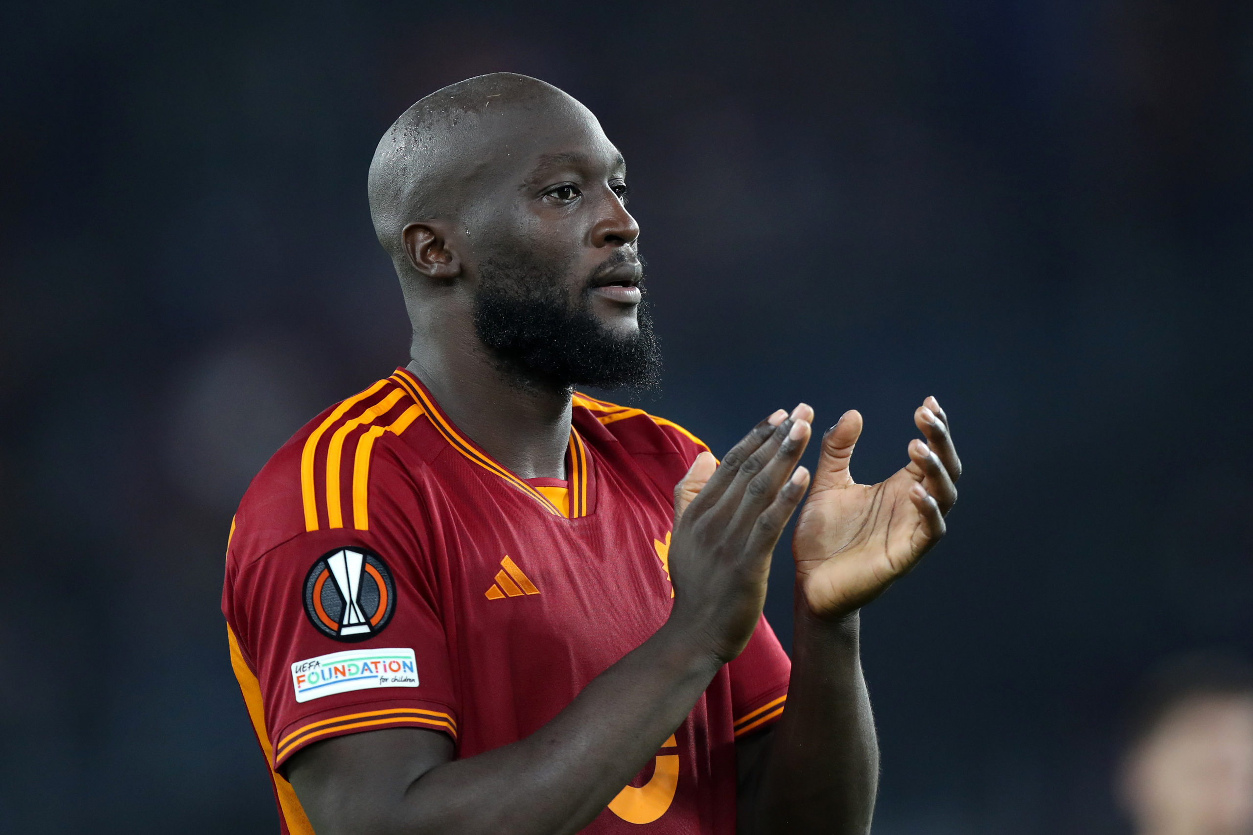 Roger Lukaku: "Romelu ha fatto la scelta giusta andando alla Roma, ma ...